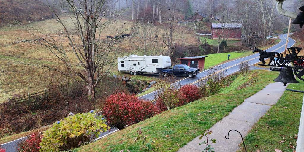 Colorado man fixes up RVs for victims of Hurricane Helene | Fox Weather