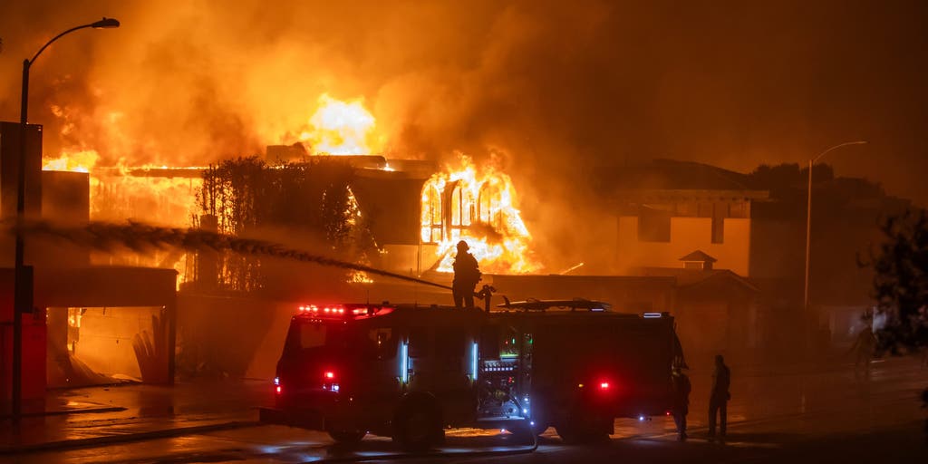 VIDEO: Southern California wildfires explode in size, burning homes ...
