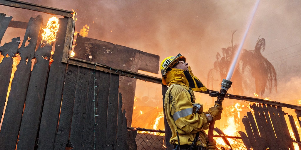 Strongest Santa Ana winds since start of Los Angeles firestorm loom ...