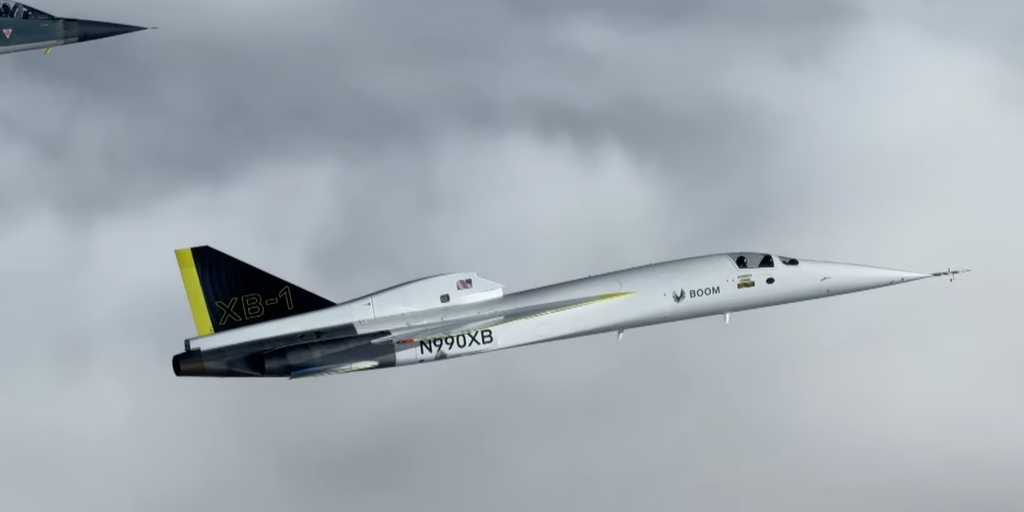 Boom breaks sound barrier with American-made private supersonic jet | Fox Weather