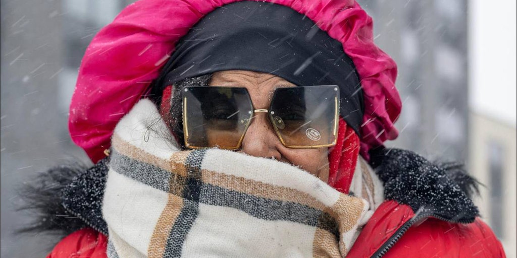 Today's top weather news: Record-breaking arctic outbreak enters final ...