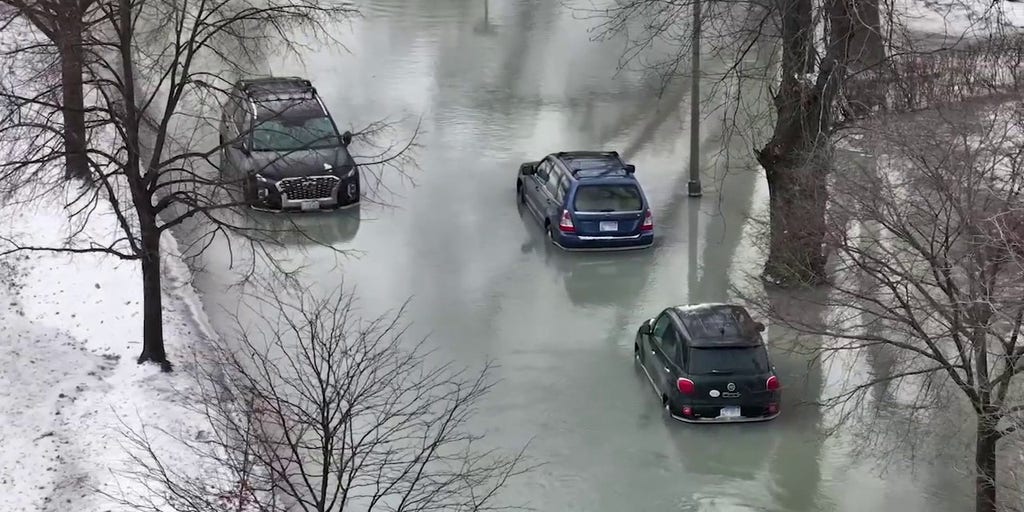 Drone shows massive water main break wreaking havoc in Chicago suburb ...