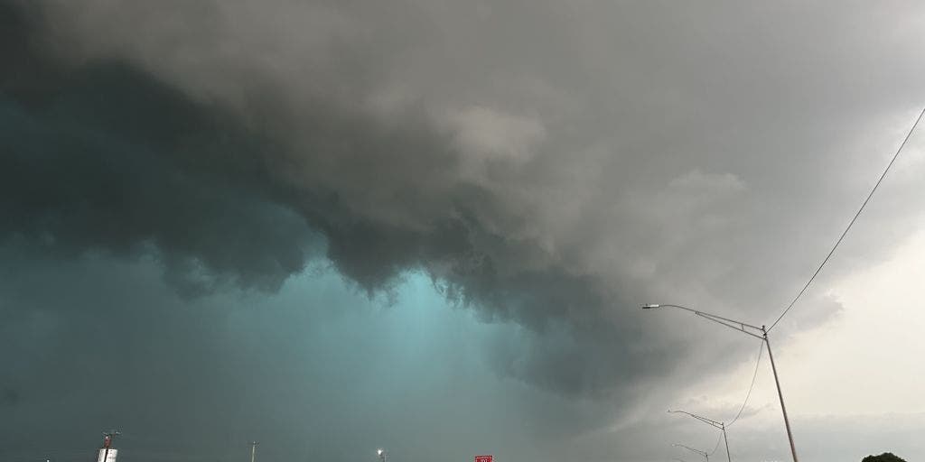 Today's top weather news: Renewed severe weather threat returns to ...