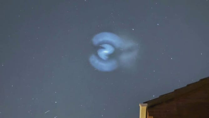 VIDEO: Florida SpaceX launch produces dazzling blue spiral in night sky ...