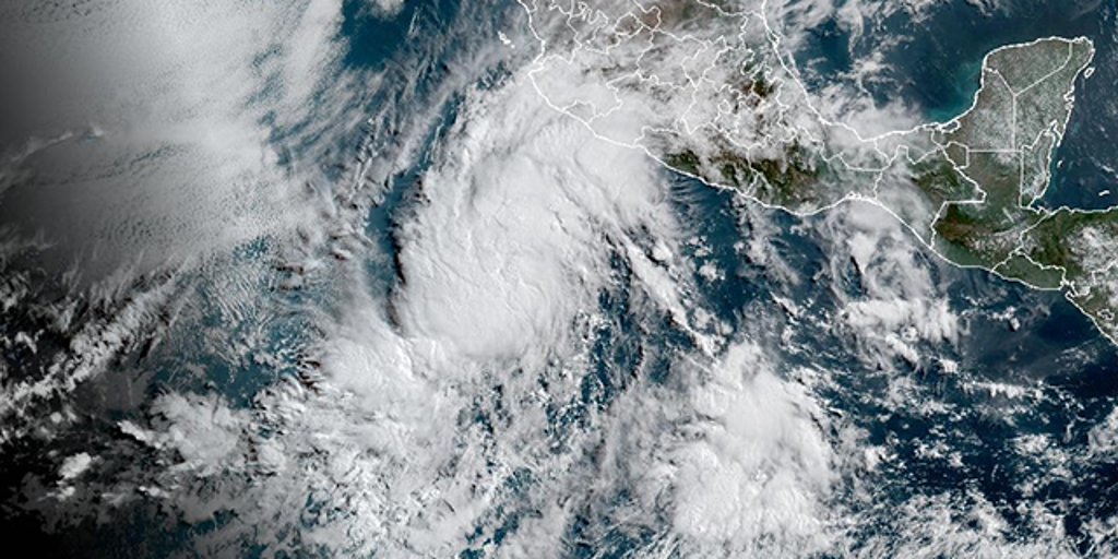 Tropical Storm Alvin forms off Mexico's coast in Eastern Pacific | BNN ...