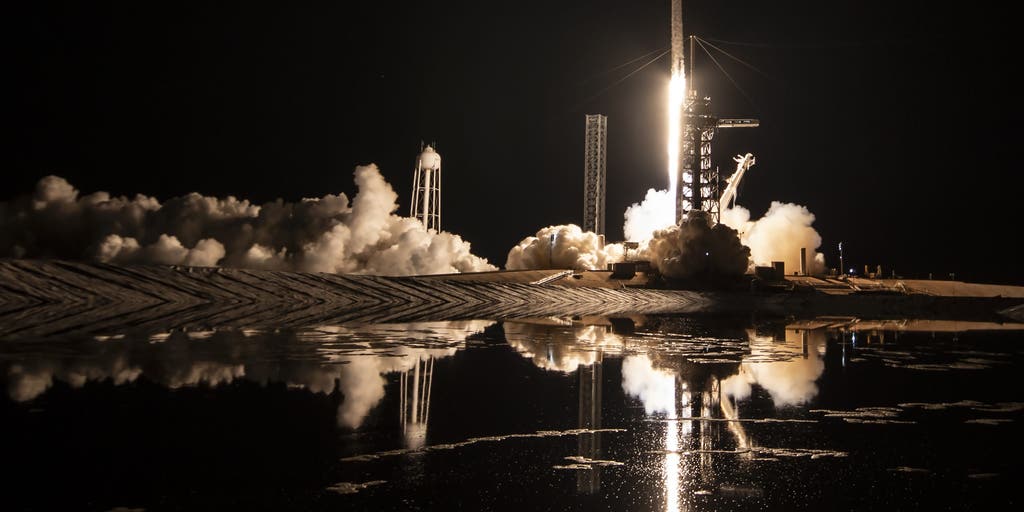 Axiom Space crew names new SpaceX Dragon spacecraft 'Grace' after ...