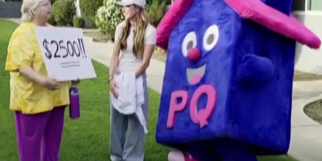 CEO dressed as home mascot passes out on camera in 109-degree California heat | Fox Weather