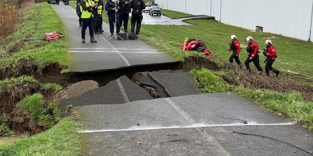 Breaking News: Second levee failure in Washington, as latest ...