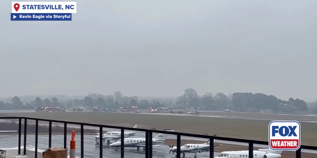 Breaking News: Fatalities confirmed after plane crashes at NC regional ...