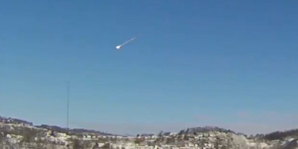 Did you see or hear it? Meteor causes boom as it streaks across Ohio ...