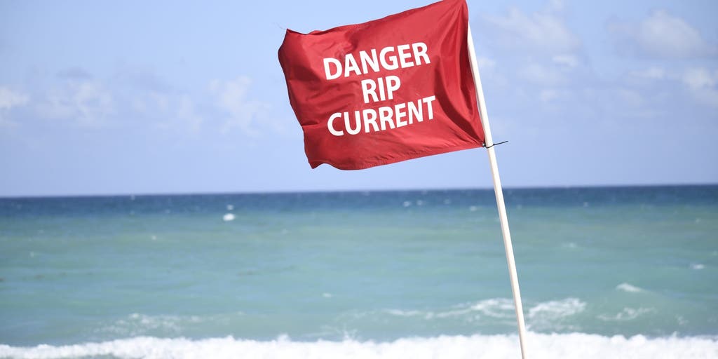 How to stay safe and know how to spot rip currents | Fox Weather