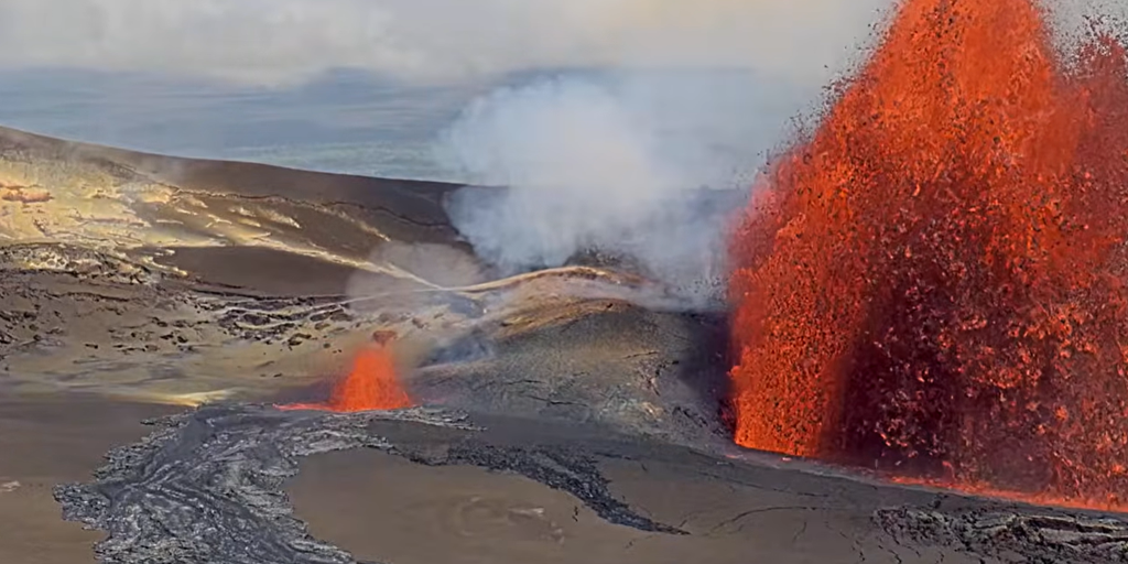 The 46th eruption of the Mount Kīlauea volcano continues to create lava ...