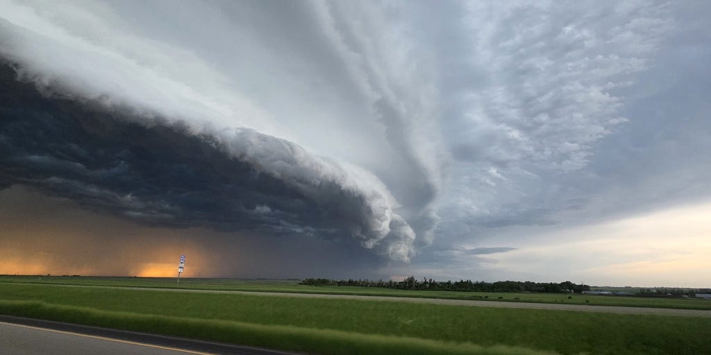 Tornadoes, destructive winds threaten Midwest under elevated Level 4 ...