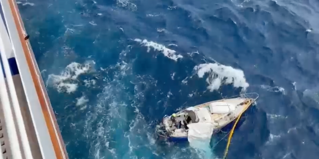 Watch: 30-foot waves, gale-force winds leave solo mariner stranded off ...